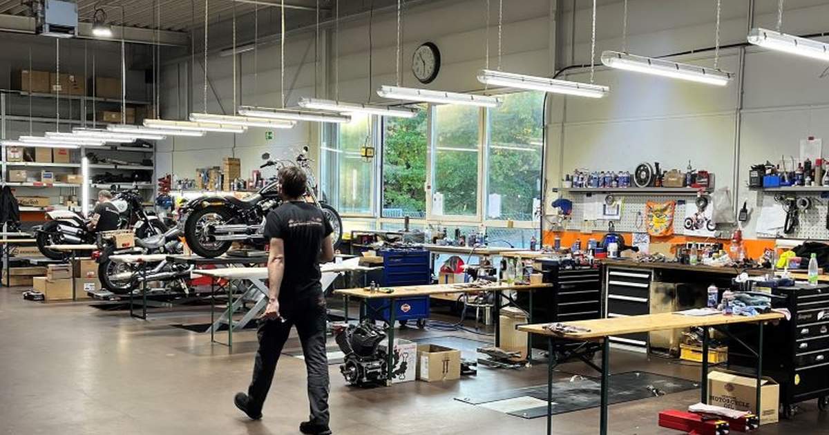 LED retrofit at Harley-Davidson® Nuremberg – 145 GLT LED TUBES via ...