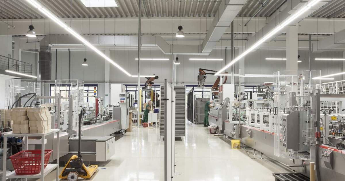 LED Röhren Austausch bei rlc Packaging Group – 1.520 GLT TUBES für ...